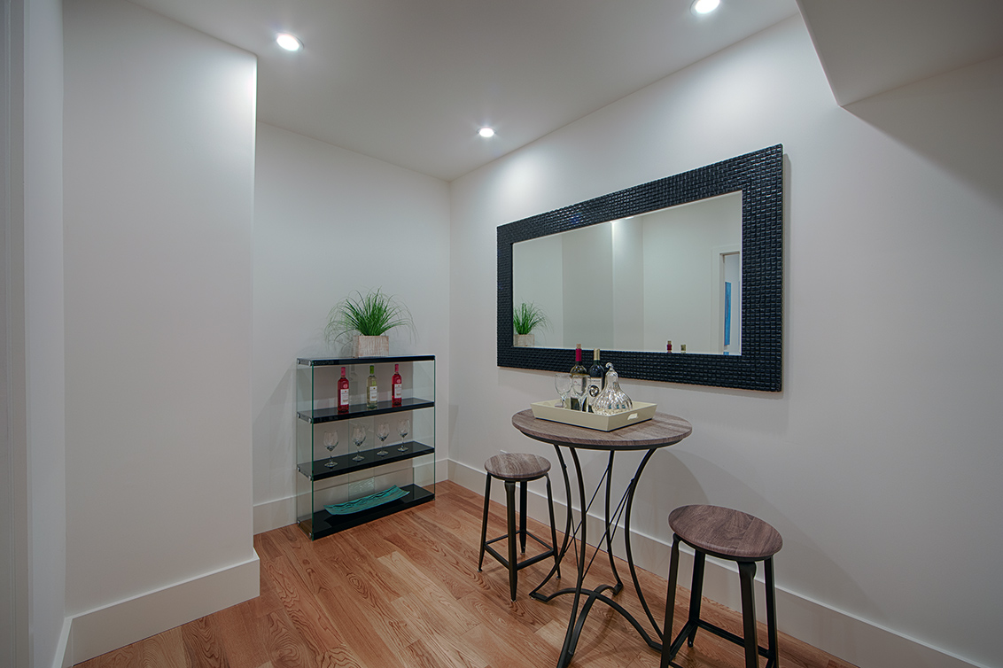 Basement Bonus Room (A) - 2951 South Court, Palo Alto 94306 - Homes For ...